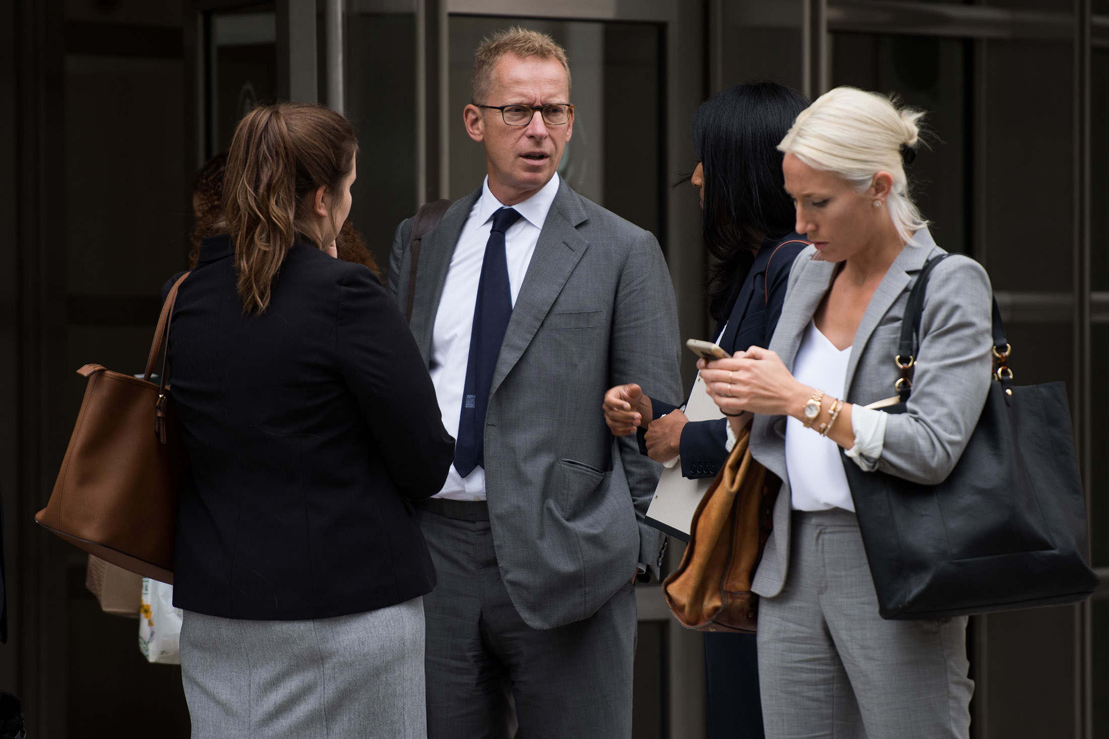 Convicted HSBC FX Trader Can Go Home to U.K. Until Sentencing - Bloomberg