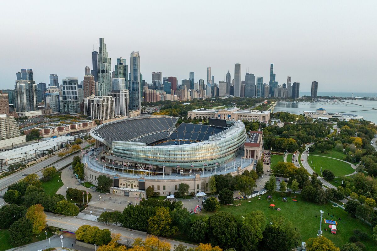 As Chicago Bears Seek to Ditch Soldier Field, a $356 Million Debt Stays ...