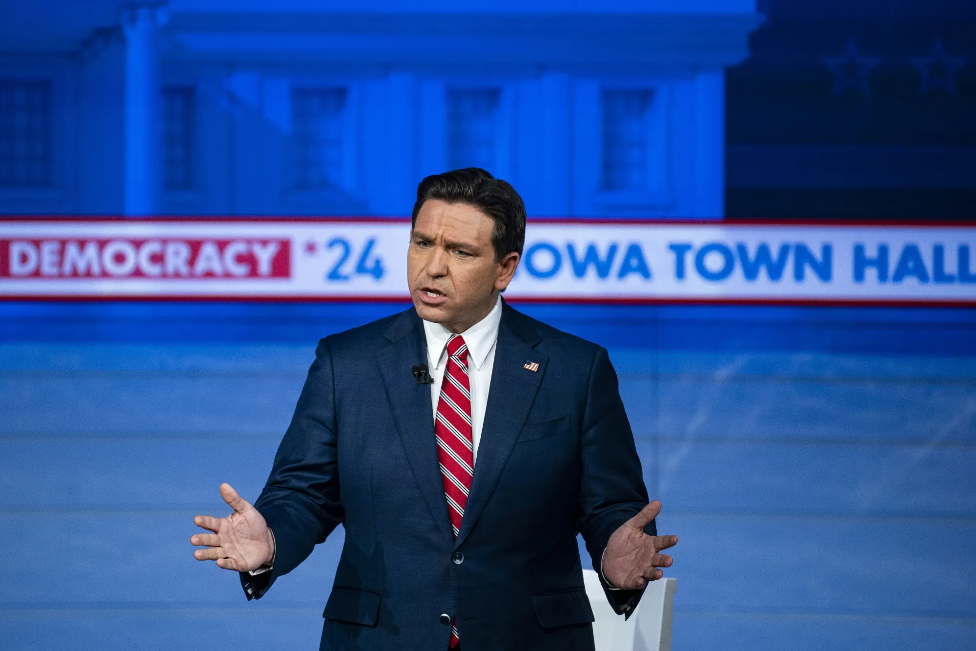 Ron DeSantis Tries to Make Case Against Trump, Nikki Haley With Iowa ...