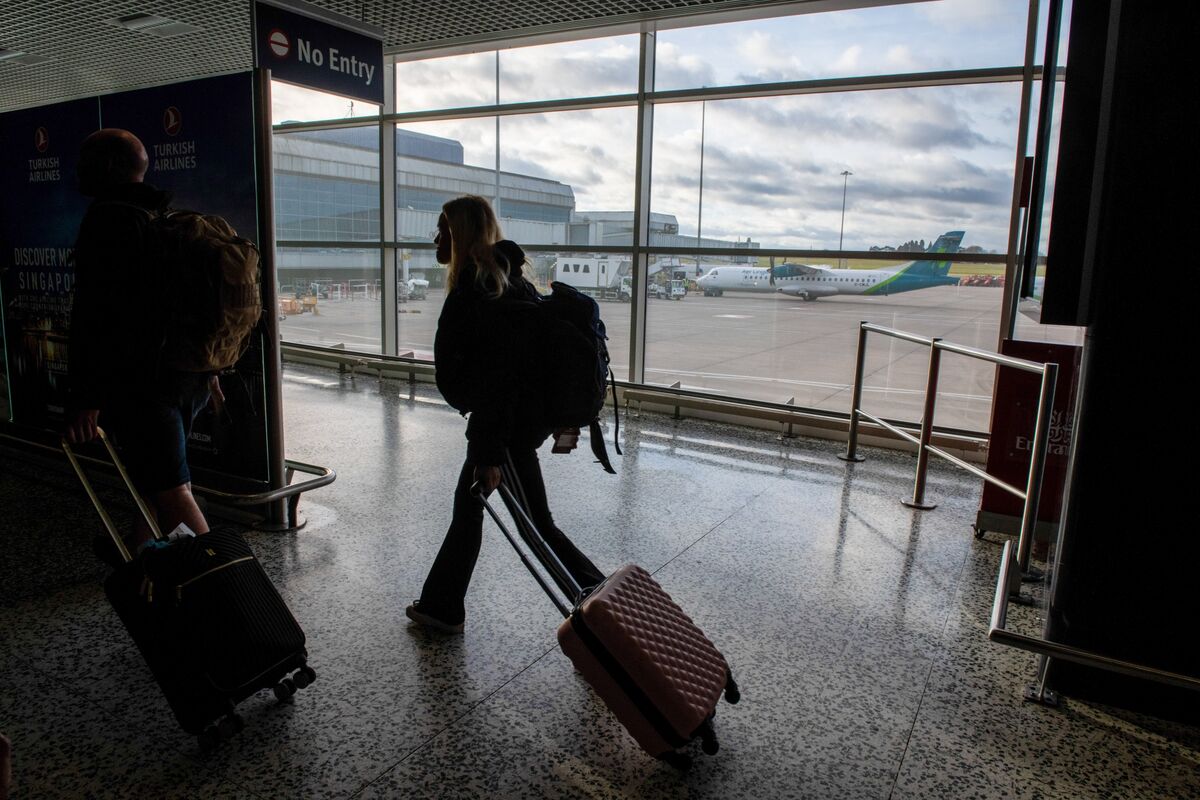 UK Airport Endures Chaos and Extra Cost After Liquid Rule Change ...