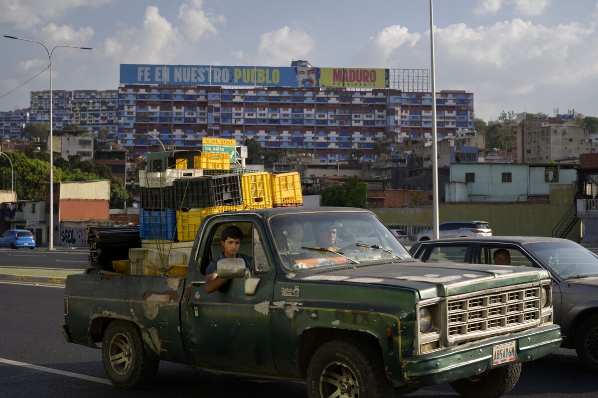Venezuelan Economy 2025 Sees Triple-Digit Inflation, Devaluation ...