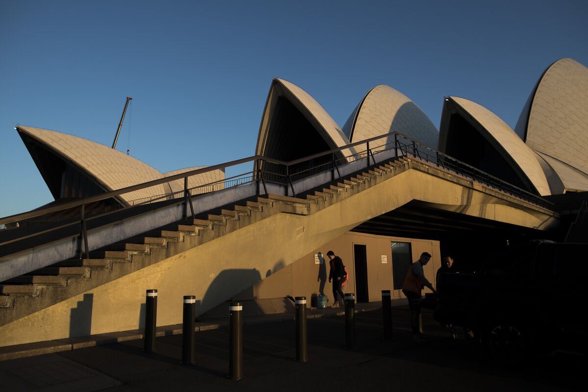 Australian October Employment Soars as Victoria’s Lockdown Lifts ...