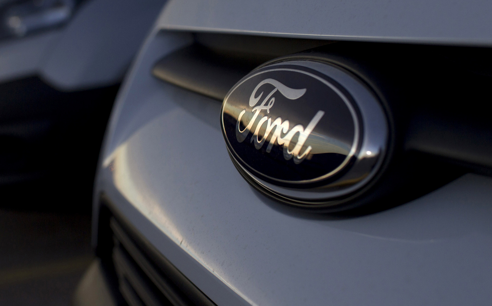 Ford Aims to Cut 1,000 U.S. Jobs Through Voluntary Buyout Plan - Bloomberg