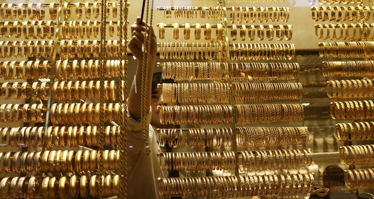 Iran's Gold Jewelry Demand Rises to 4-Year High, Bucks Oil Slump ...