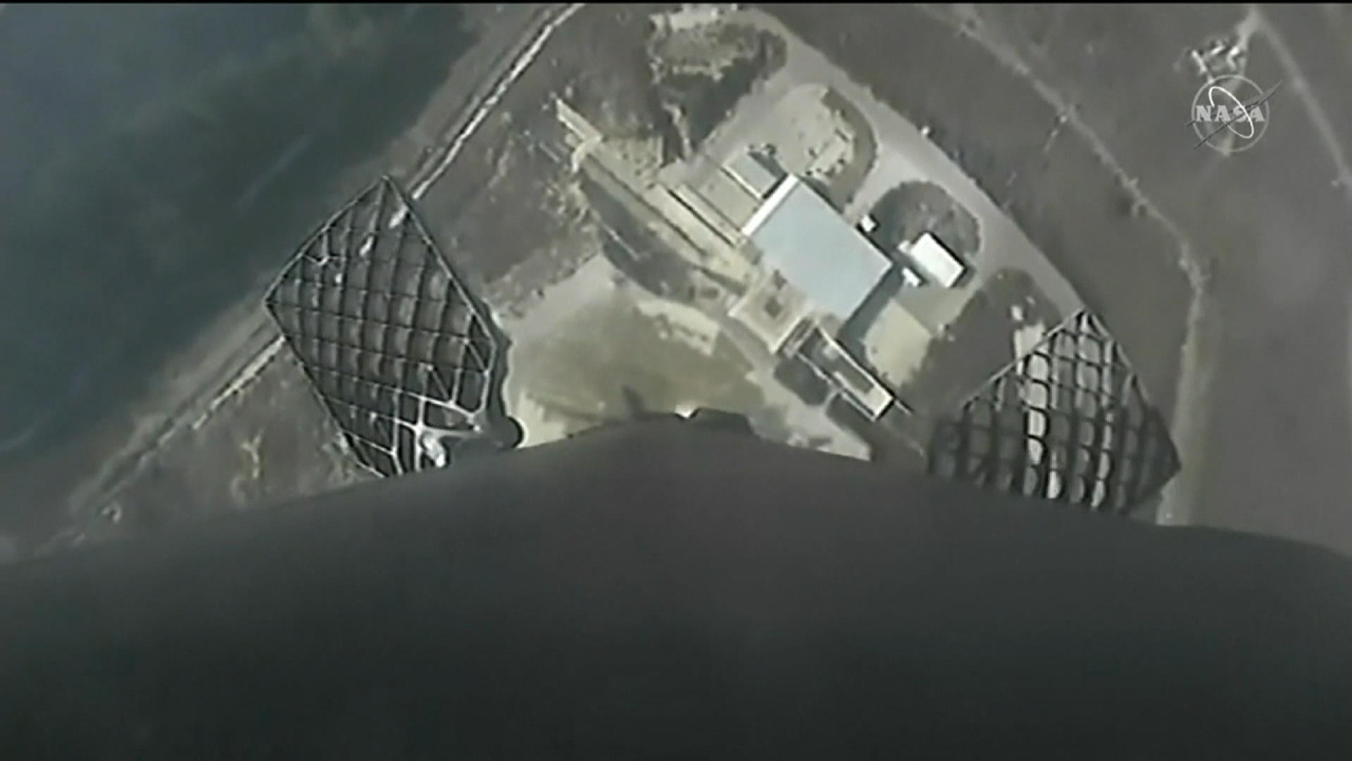 Watch Watch: First Stage of SpaceX Rocket Comes in for Perfect Landing ...