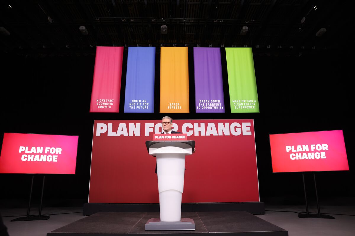 Ailbhe Rea: Starmer’s Living Standards Millstone - Bloomberg