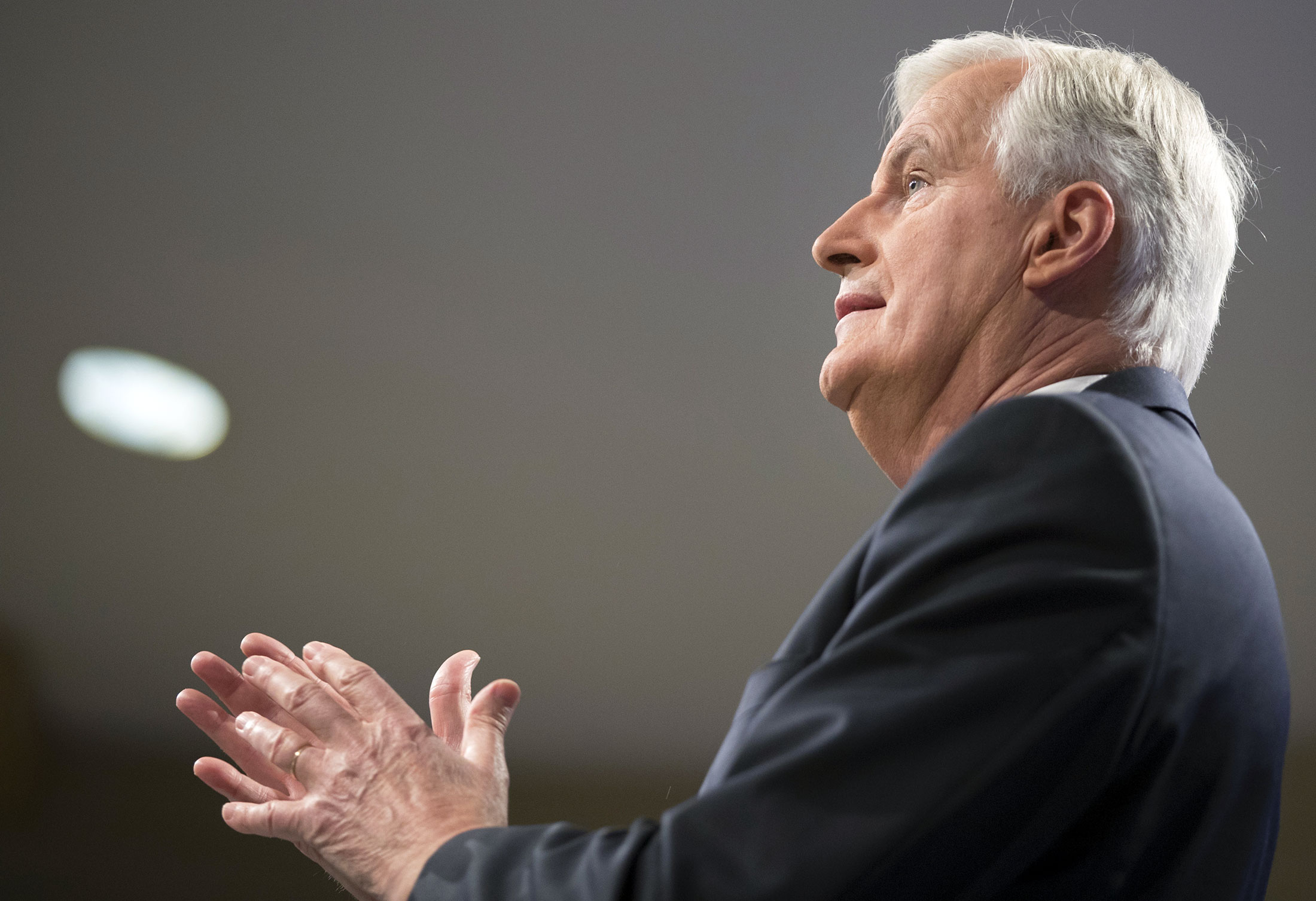 Barnier Says U.K. Risks Crashing Out of EU If More Time Wasted - Bloomberg