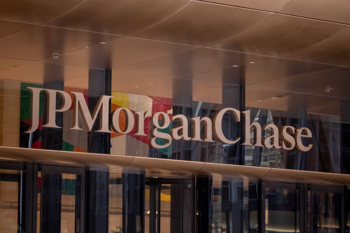 JPMorgan Conference Highlights Unease in $3T Leveraged Finance Market ...