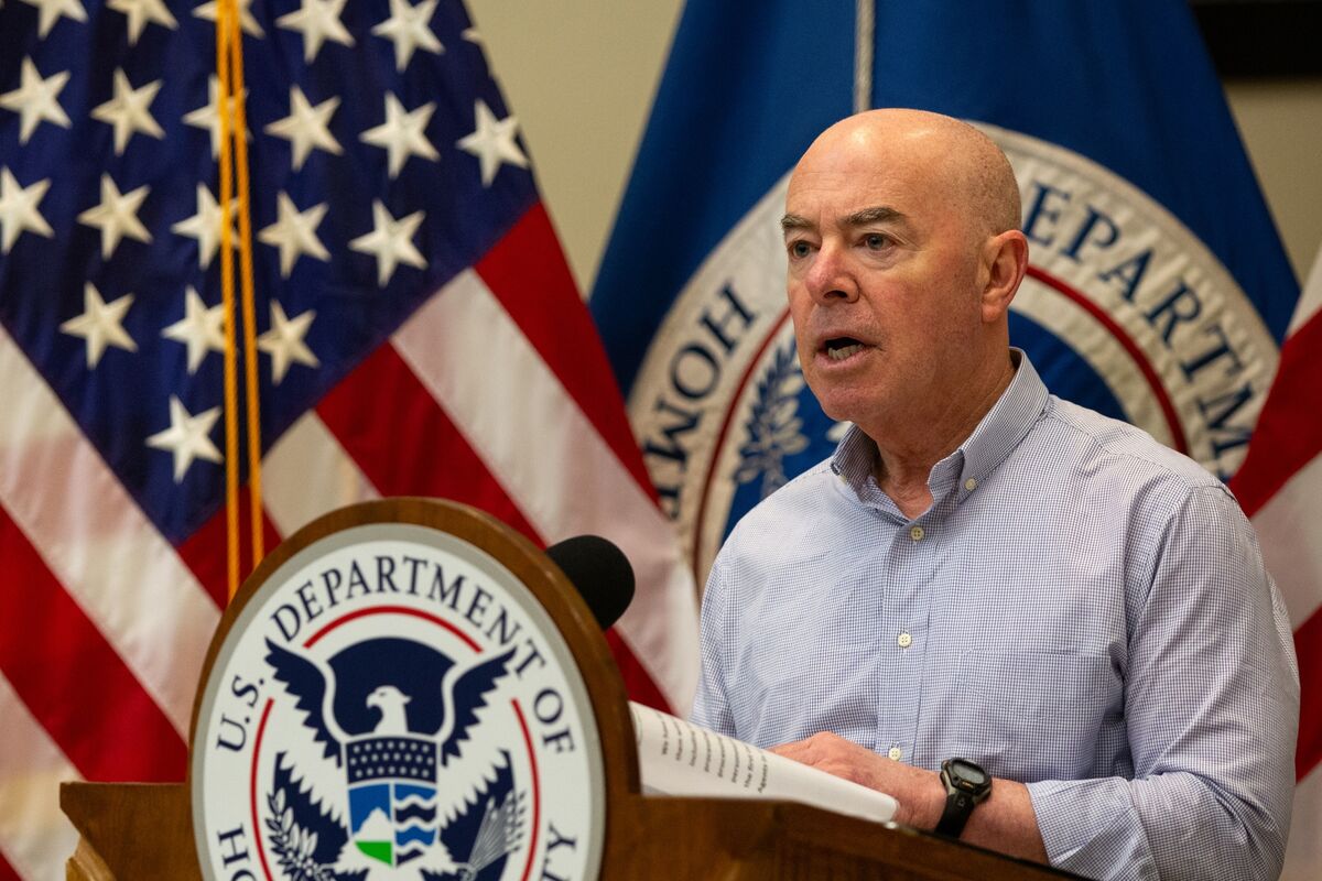 Republicans Fail To Impeach Homeland Security Secretary Alejandro