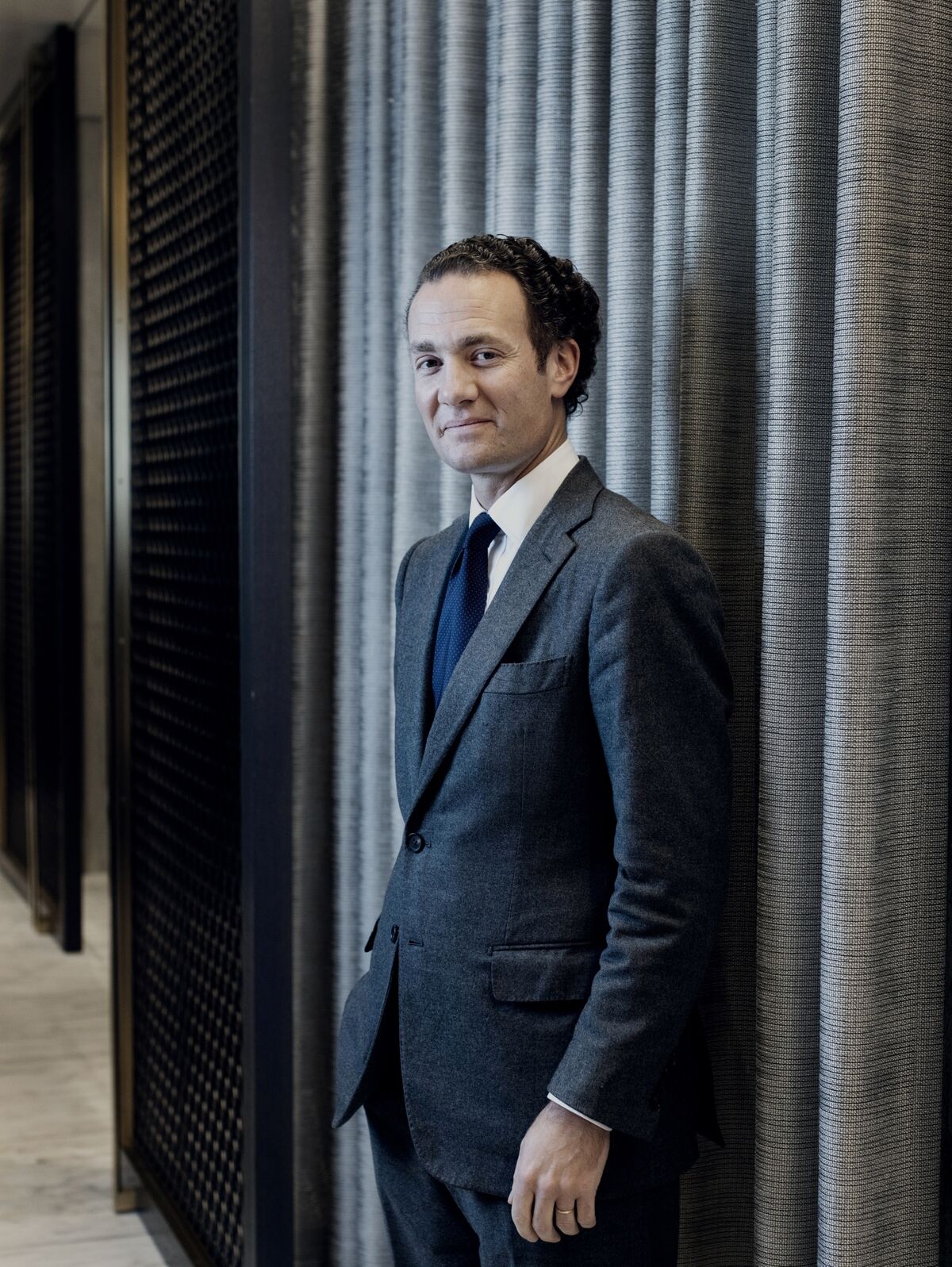 Rothschild Family: Two Banks Fighting Over Clients, Power And Family Name