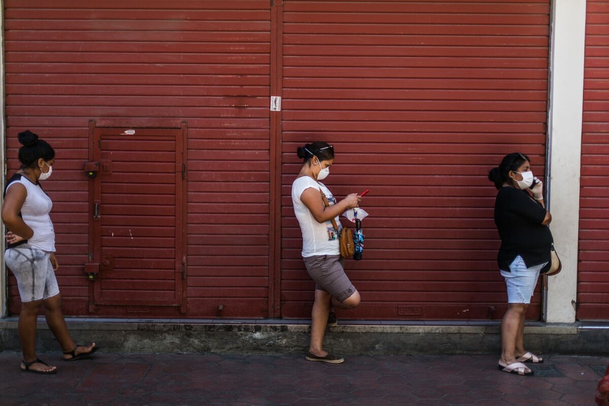 Peru Broadens Economic Stimulus After Extending Lockdown - Bloomberg