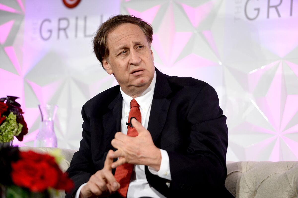 AMC CEO Apologizes to Analyst for Dismissing Outbreak Questions - Bloomberg