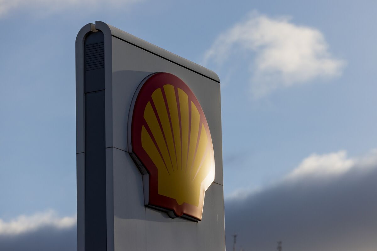 Shell Power Trader Quits Over Company’s Pivot Back to Oil - Bloomberg