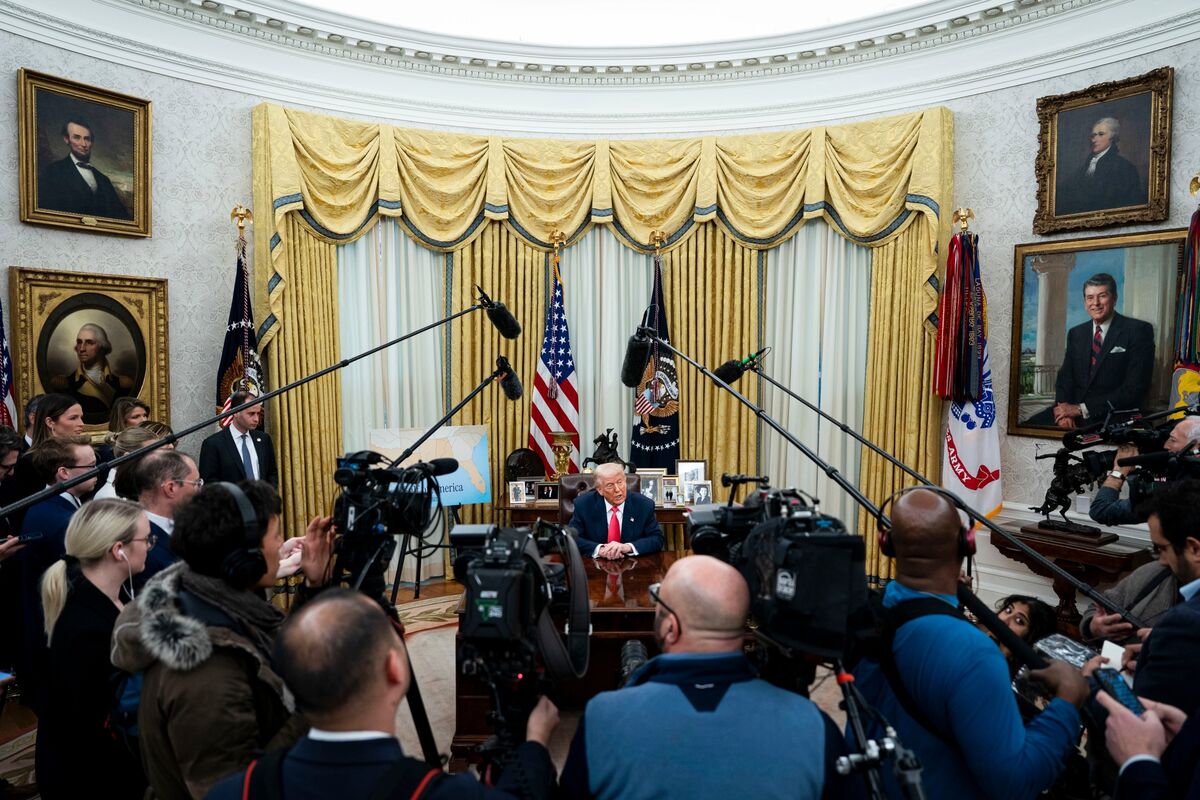 Associated Press Access to Trump Ordered Restored by Judge - Bloomberg