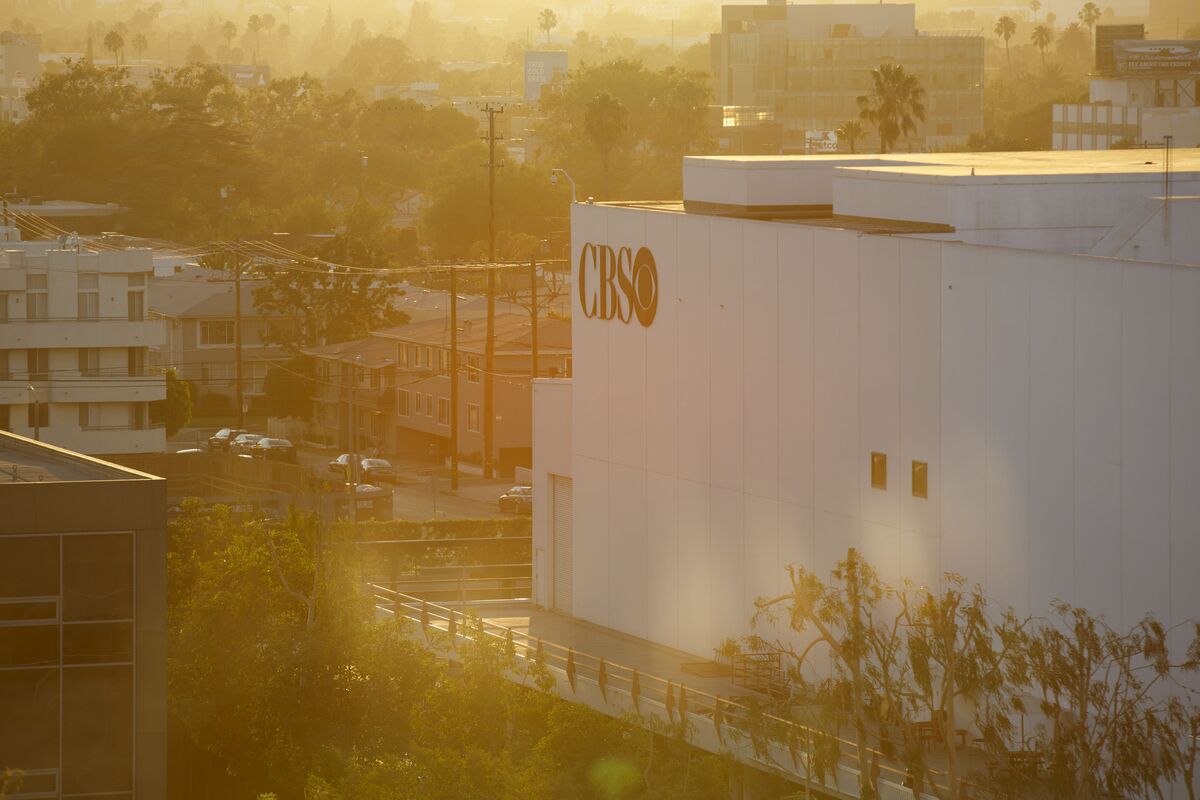 CBS, Viacom Gain on Speculation That Merger Deal May Be Nearer - Bloomberg