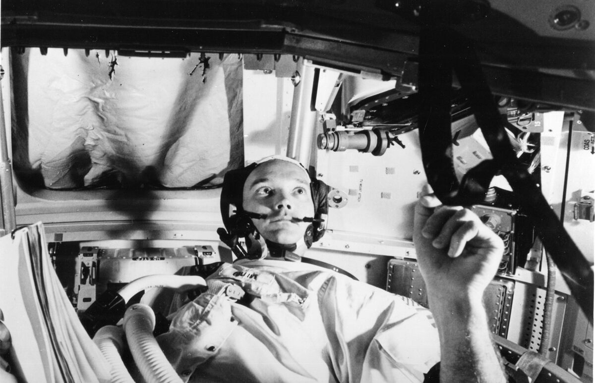 Michael Collins, Who Orbited Moon on Apollo 11, Dies at 90 - Bloomberg