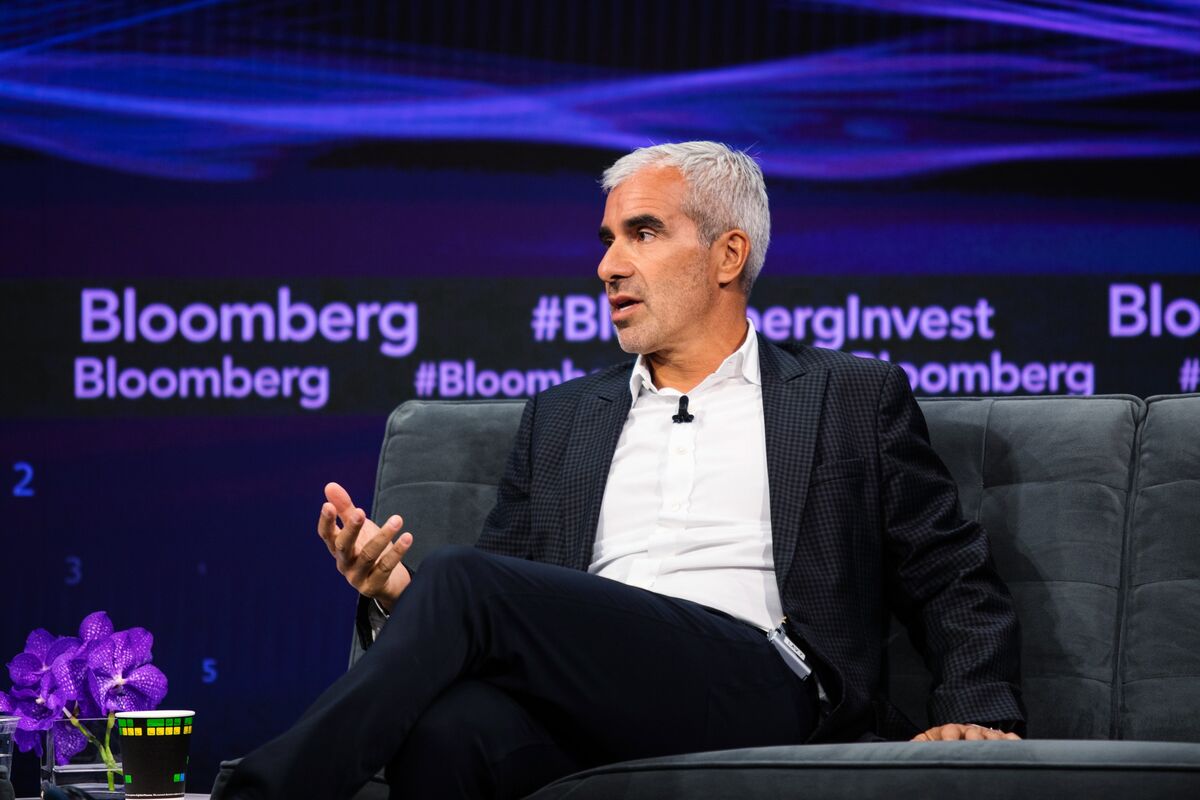 Martin Franklin’s New Buyout Vehicle Raises $550 Million in IPO - Bloomberg