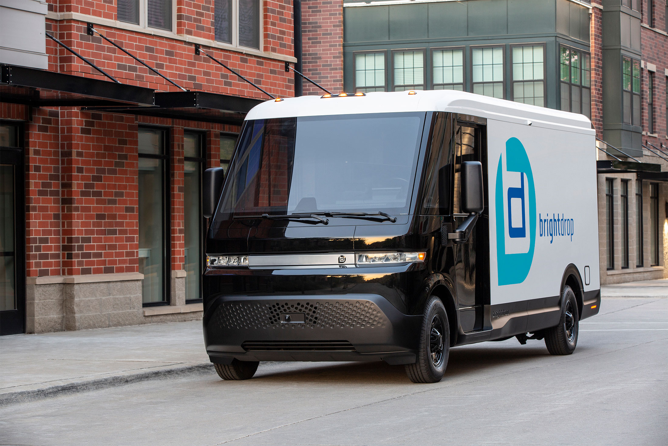 GM Debuts Midsize Electric Delivery Van With Verizon As Customer GM Debuts Midsize Electric Delivery Van With Verizon As Customer