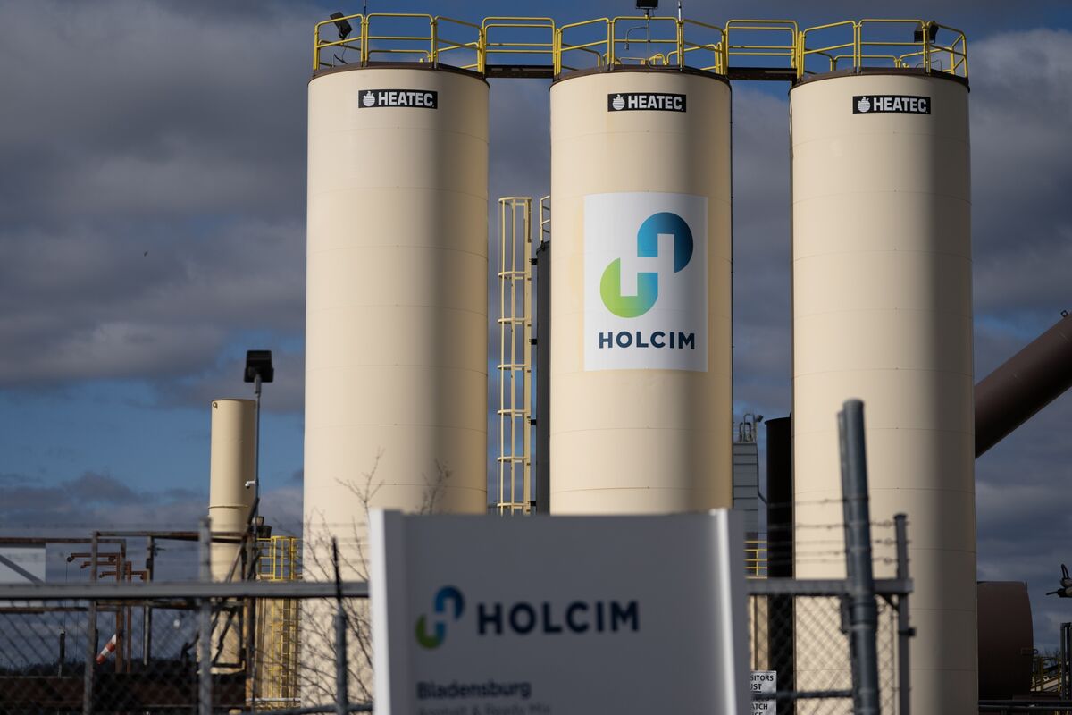 Holcim Adjusts Growth Outlook on Lower Building Activity - Bloomberg