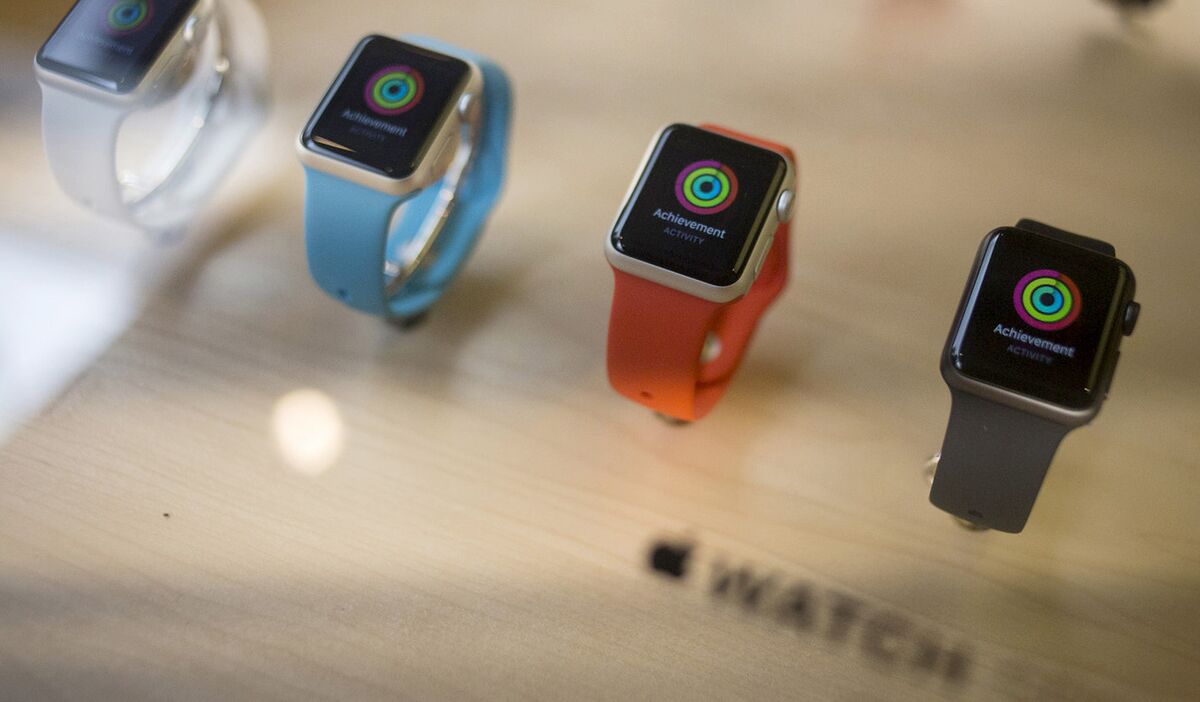 Apple Plans to Release a Cellular-Capable Watch to Break iPhone Ties ...
