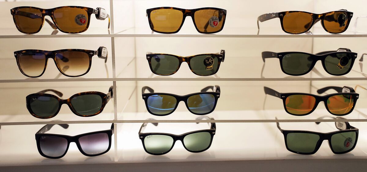 Ray-Ban Owner's Squabbling Co-CEOs Agree to Step Back - Bloomberg