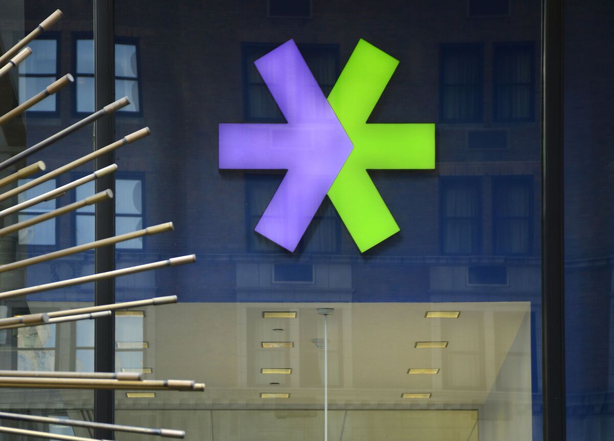 Money Stuff: Morgan Stanley Trades Trading for E*Trade - Bloomberg