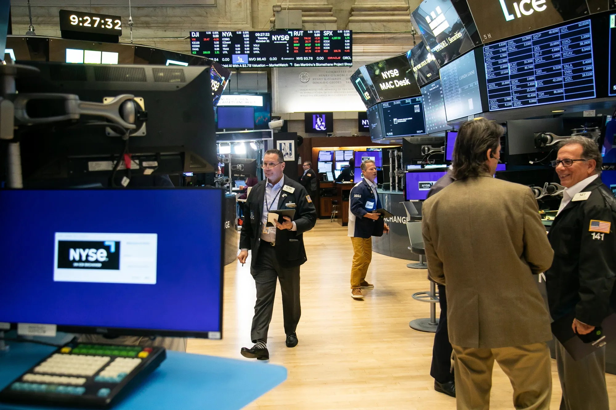 Wall Street Analysts Who Cried Recession Are Sounding the Alarm Again ...