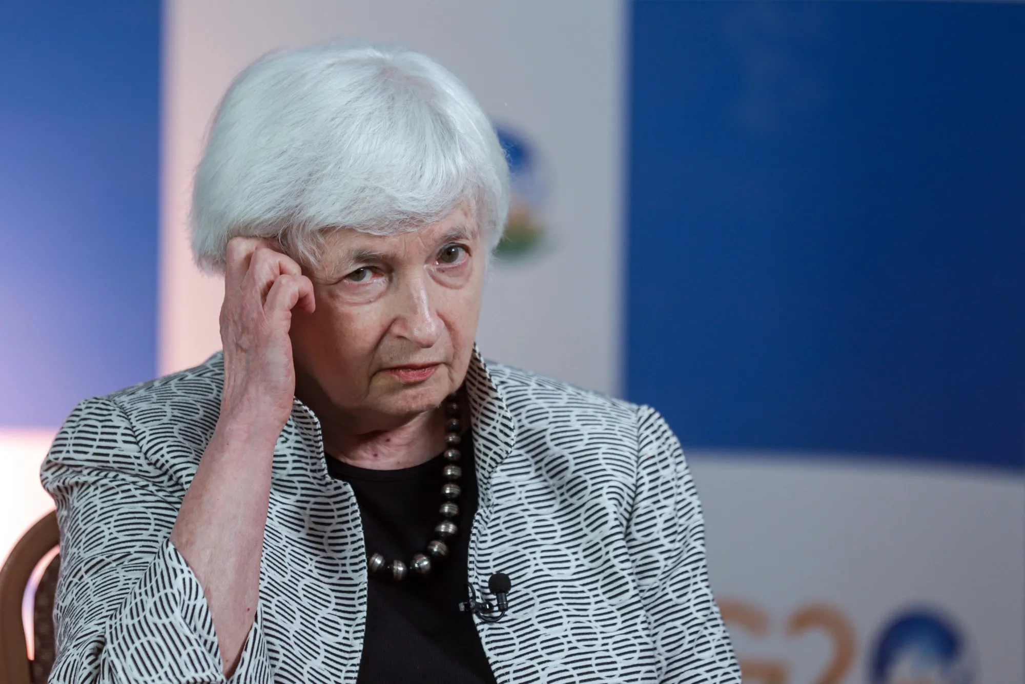 Yellen Wary on Regional Lenders Amid ‘Solid’ Big-Bank Results - Bloomberg