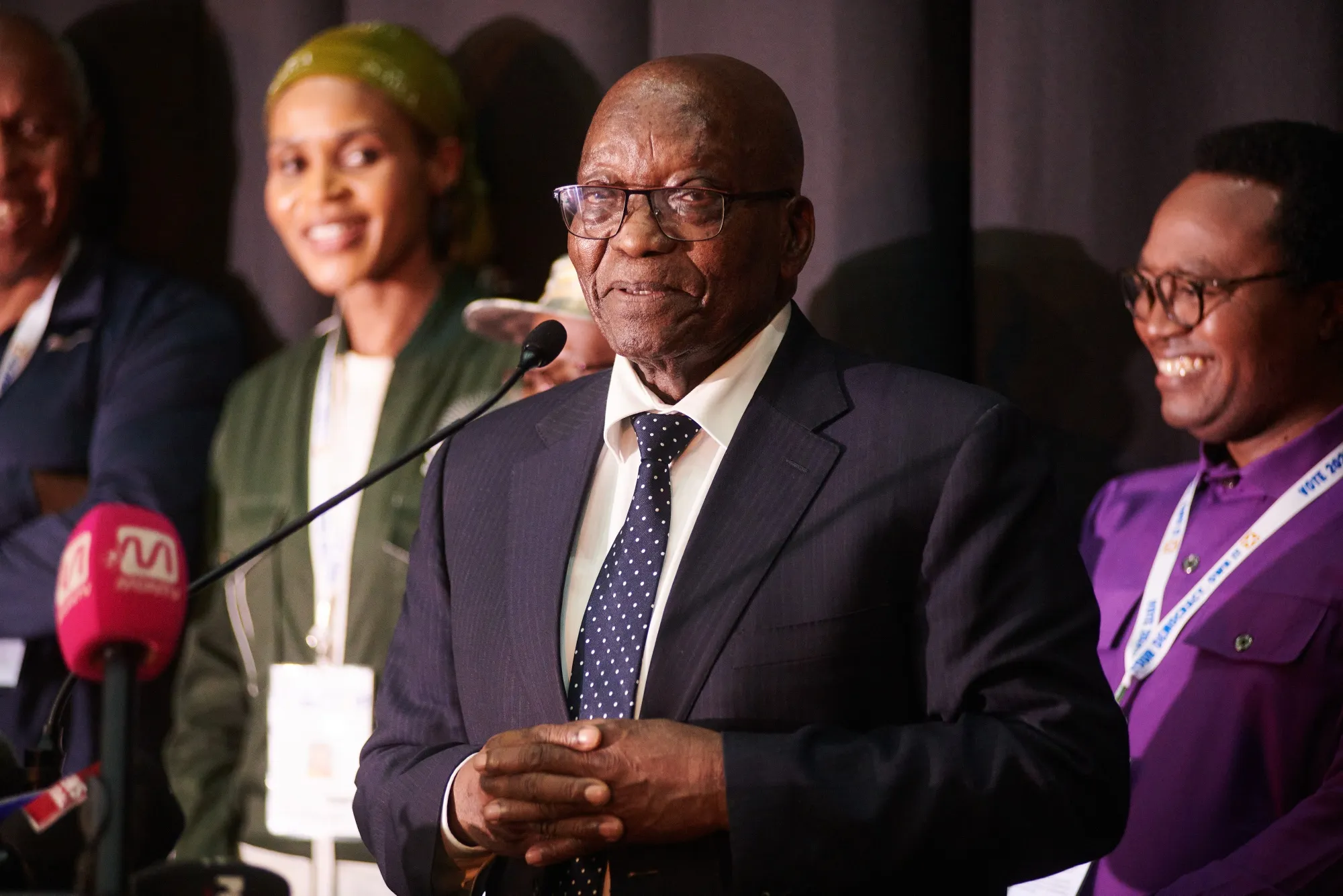 South Africa's Zuma Faces ANC Hearing for Possible Expulsion - Bloomberg