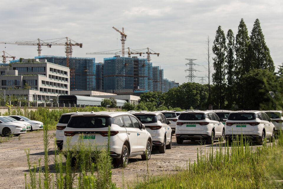 China’s Abandoned Electric Cars Pile Up After EV Boom Fueled by Subsidies