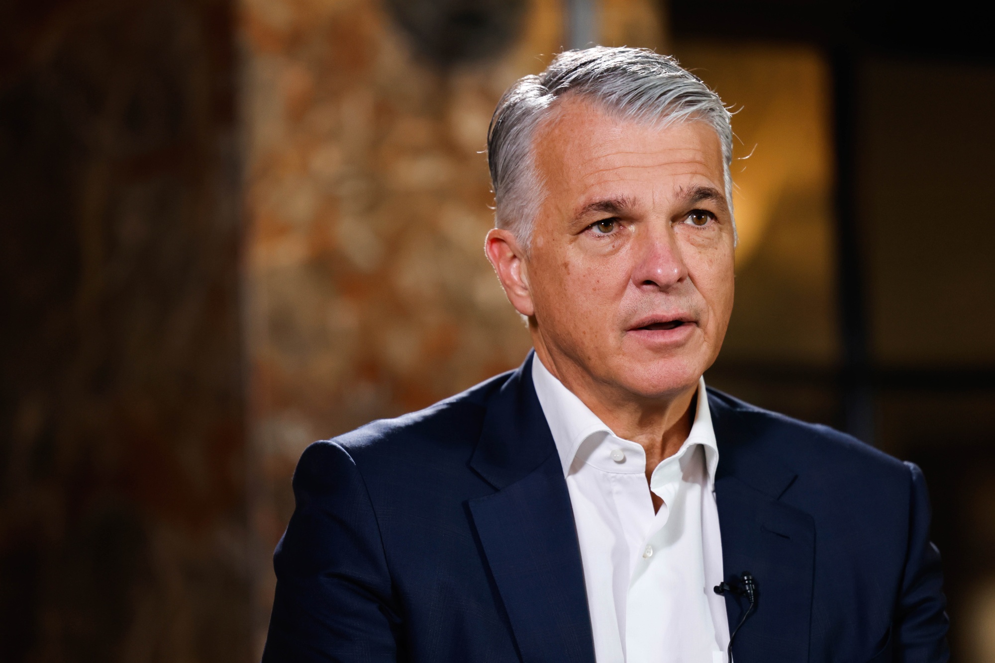 UBS CEO Says Swiss Regulation Among World’s Strictest - Bloomberg