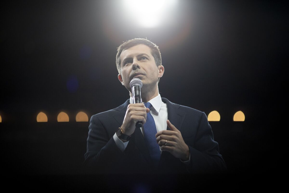 Buttigieg Says He Raised Almost $25 Million in Fourth Quarter - Bloomberg