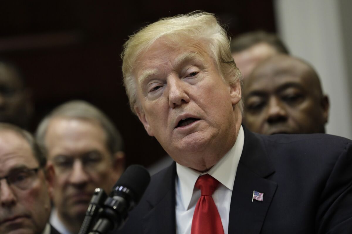 Trump Tweets Mueller Is 'Threatening' Witnesses Without Evidence ...