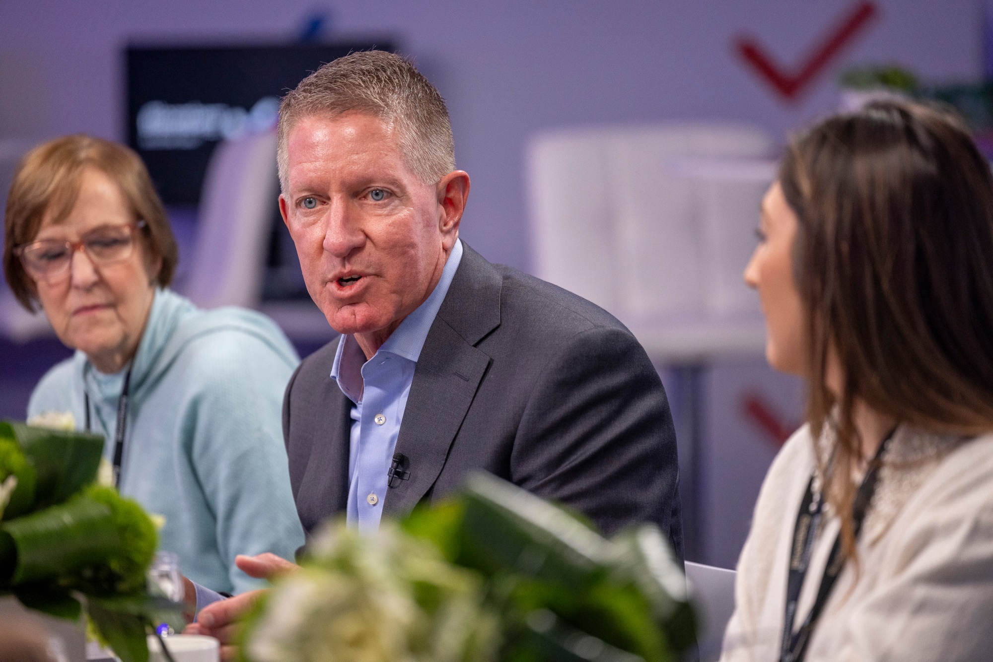 A Major Republican Donor in Iowa Says He’s Decided to Back Trump ...