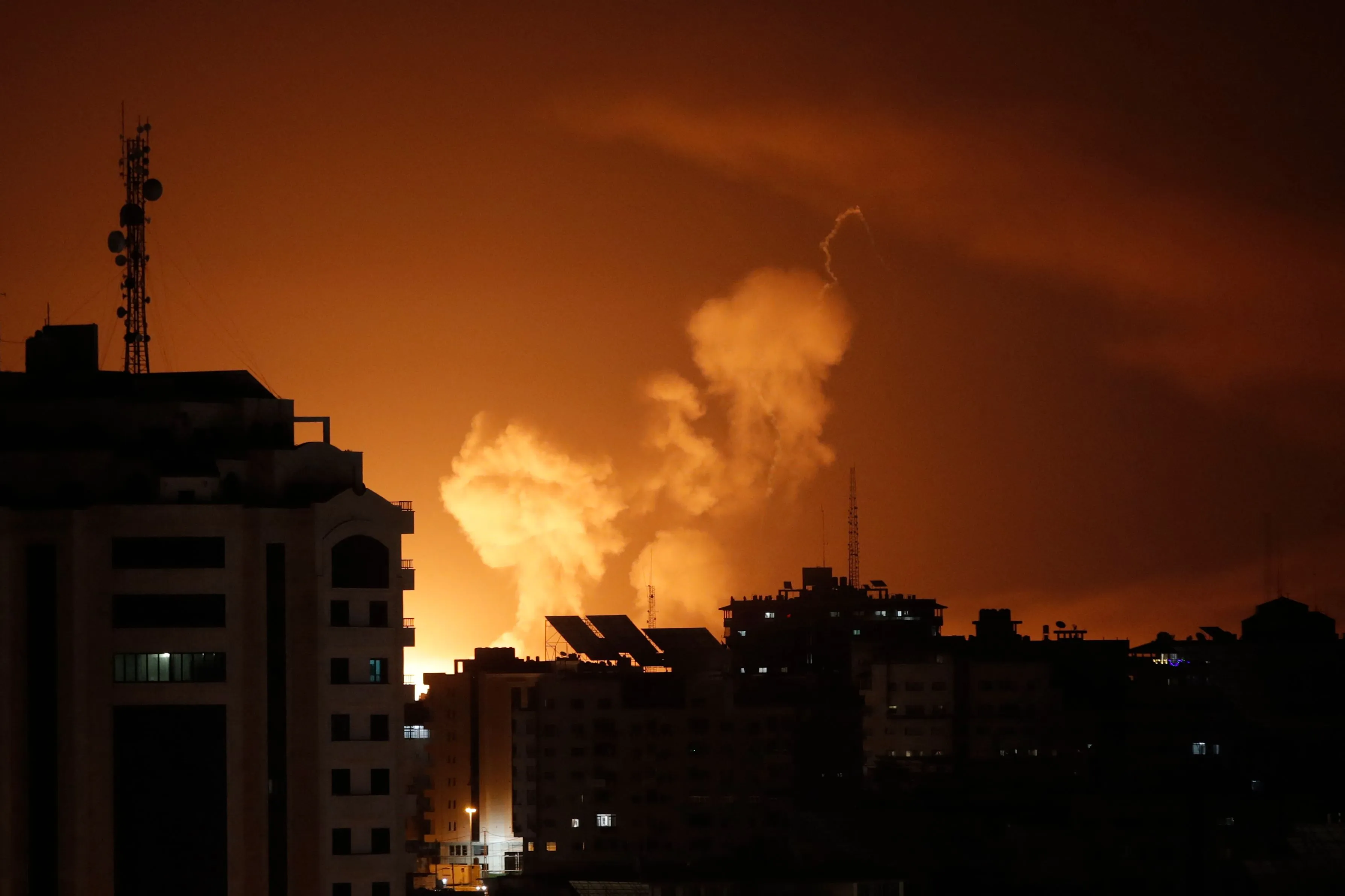 Unprecedented Rocket Attacks Scar Holy Days in Israel - Bloomberg