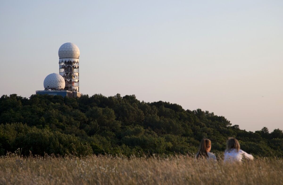What Can Berlin Do With 'Devil's Mountain,' Made From WWII Rubble ...