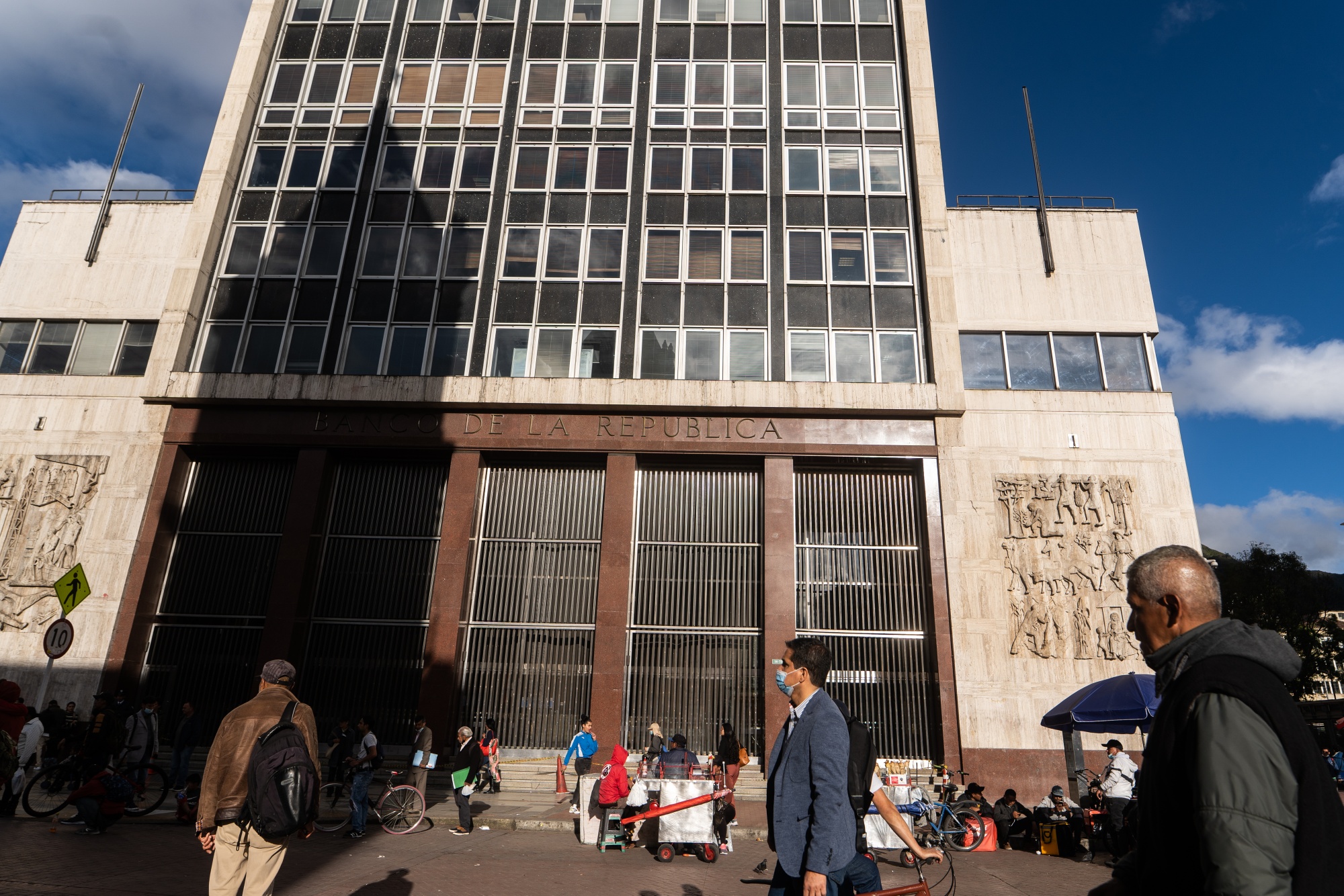 Colombia Slows Pace of Interest-Rate Hikes, Surprising Most Economists ...