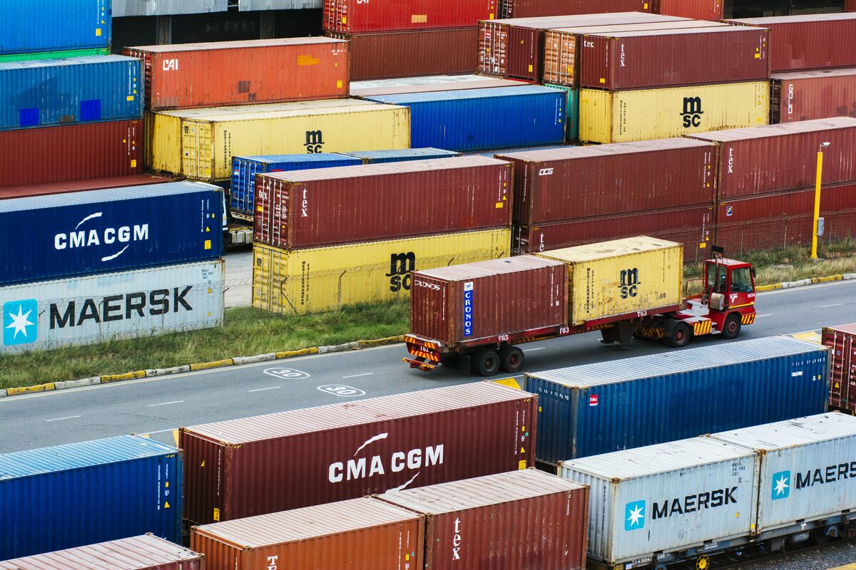 Biden Faces South African Push to Extend Trade Concessions - Bloomberg