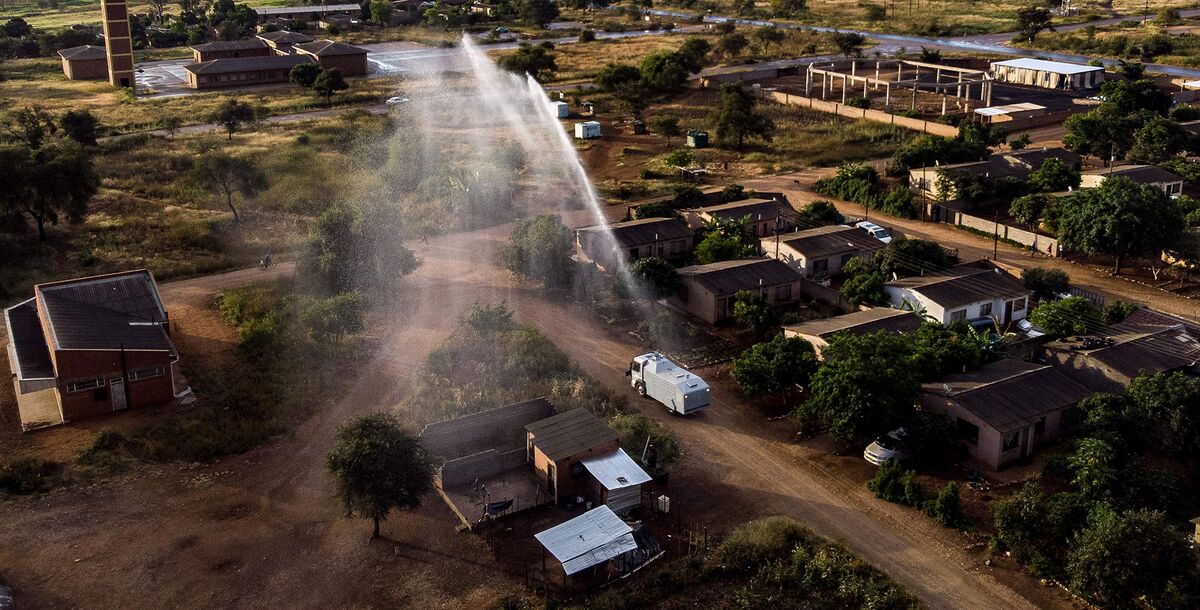 Zimbabwe Tightens Security at Isolation Centers After 118 Escape ...