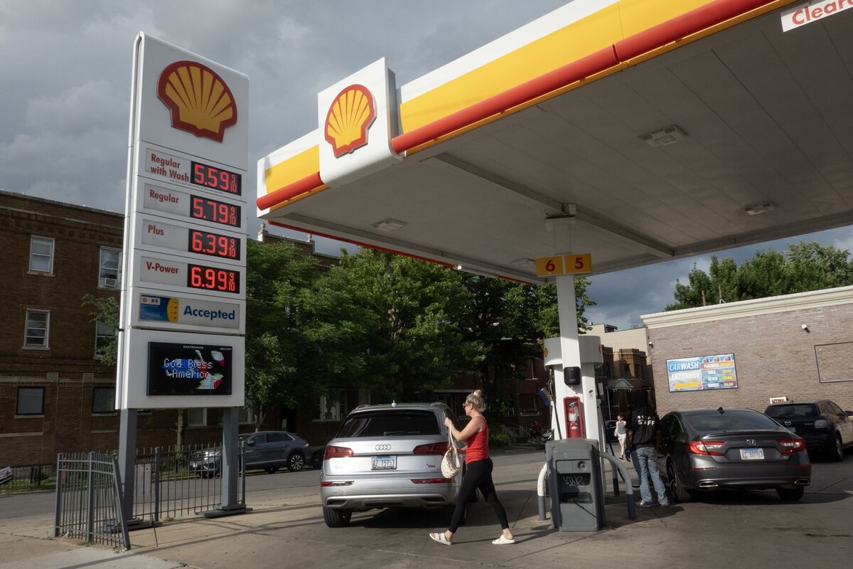 A Return to $3 Gasoline? Here’s What It Will Take - Bloomberg