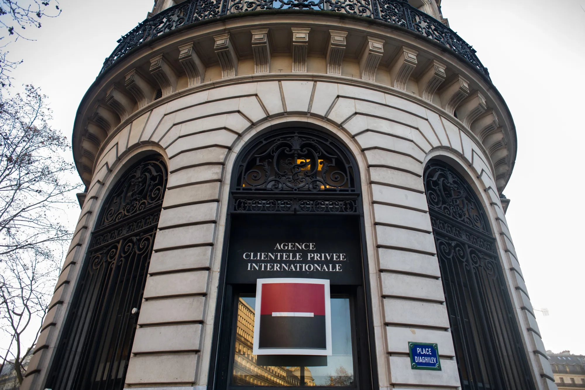 SocGen (GLE FP) Misses Own Payout Pledge in CEO Oudea’s Final Year ...