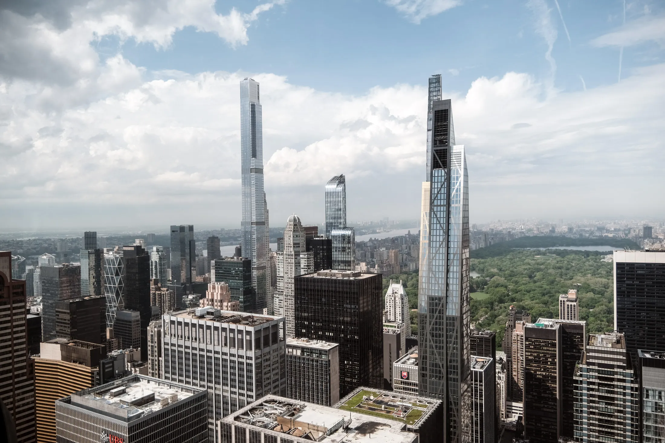 Wealthy NYC Homebuyers Are Looking for Luxury Bargains - Bloomberg