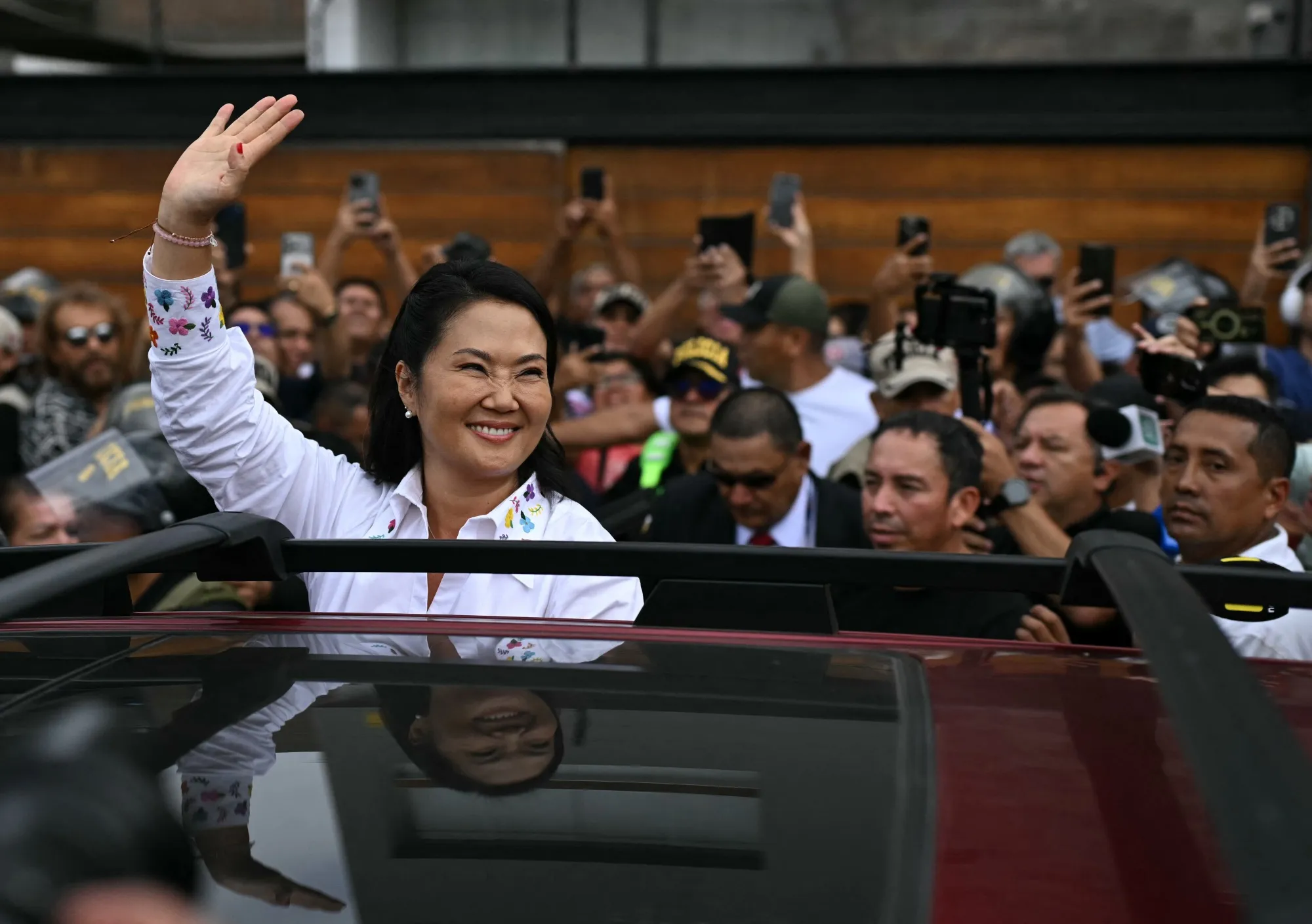 Fujimori Narrowly Wins Peru Vote on Her Fourth Bid - Bloomberg