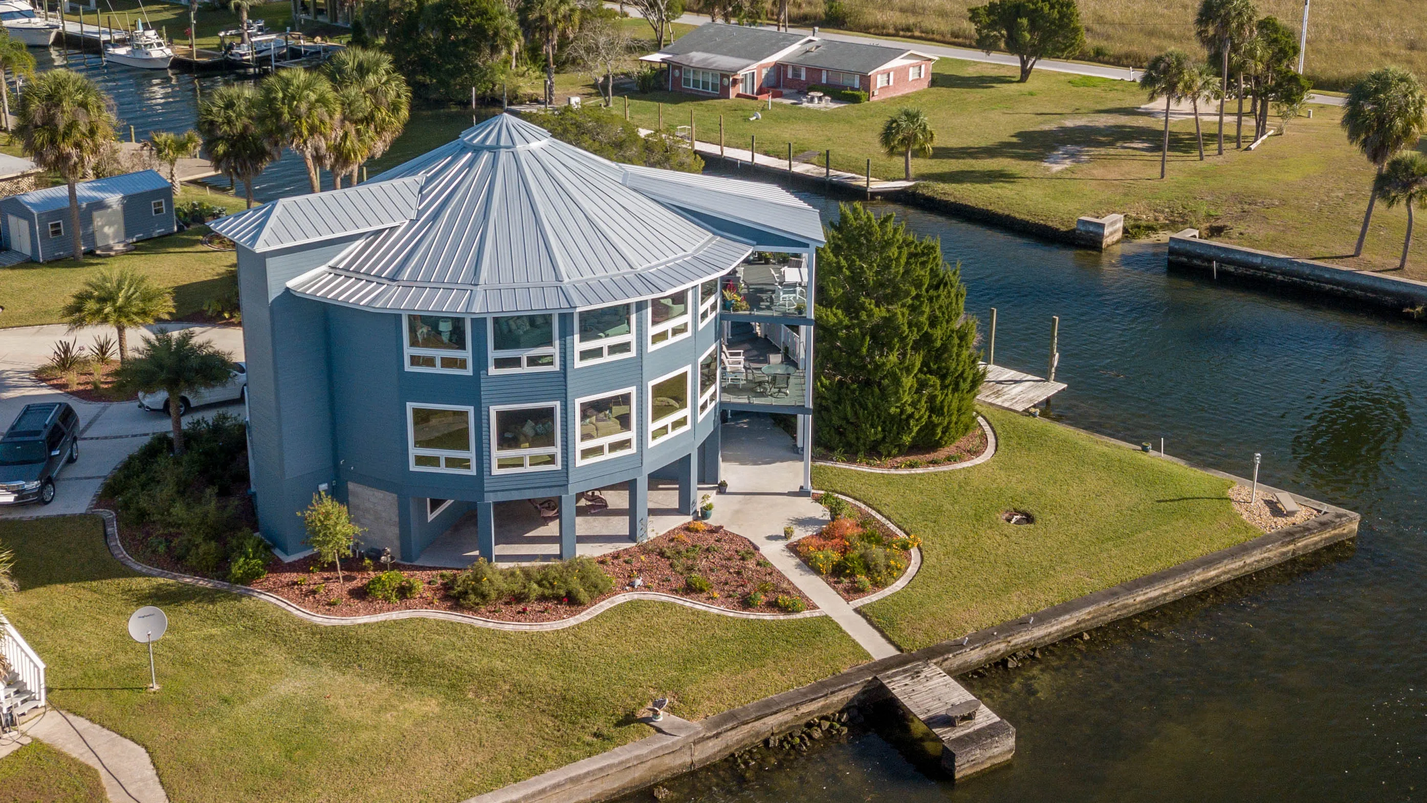 Homes That Showcase Climate-Adaptive Architecture - Bloomberg