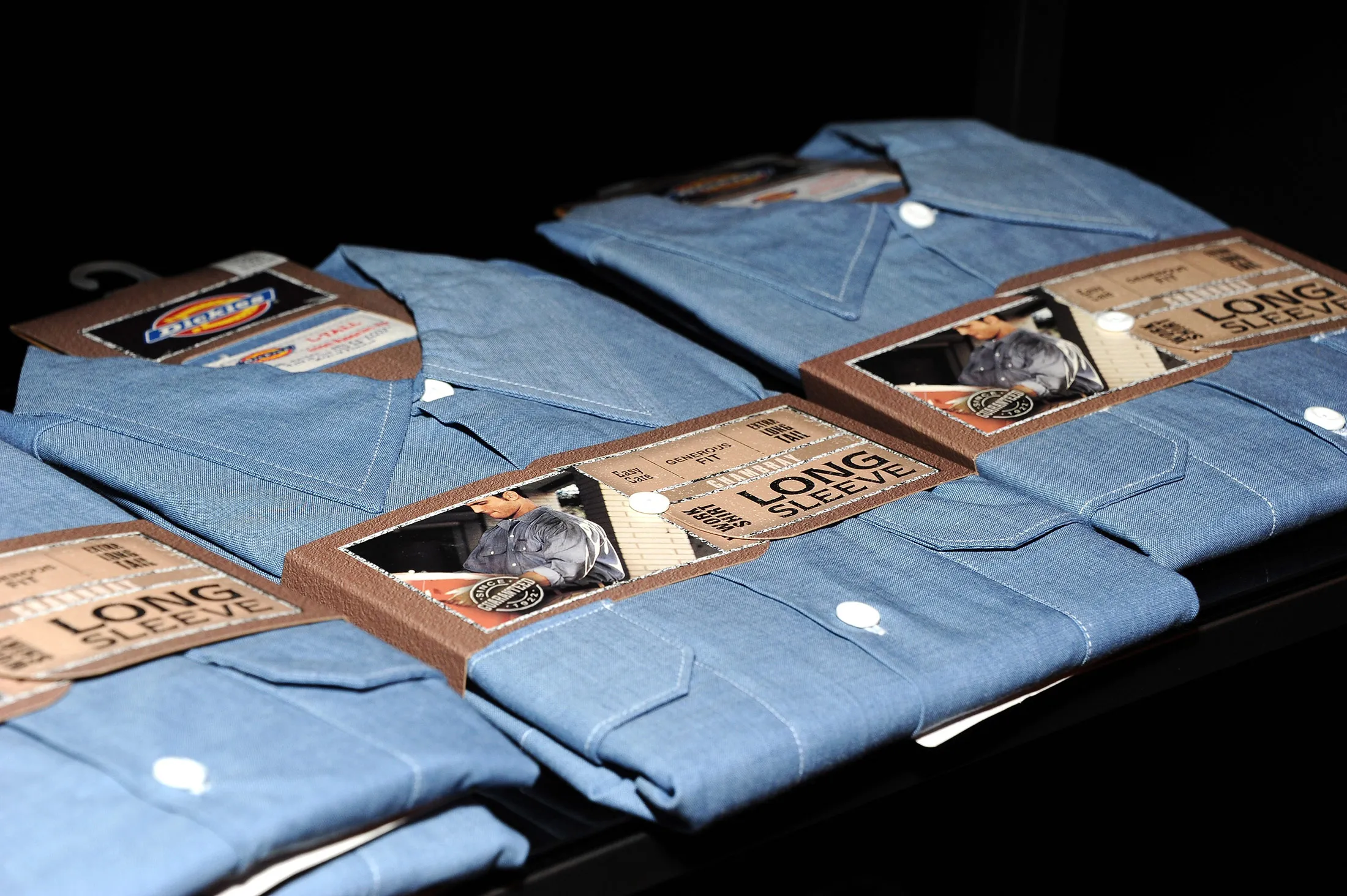 Wrangler Jeans Owner Will Buy Dickies Maker for $820 Million - Bloomberg