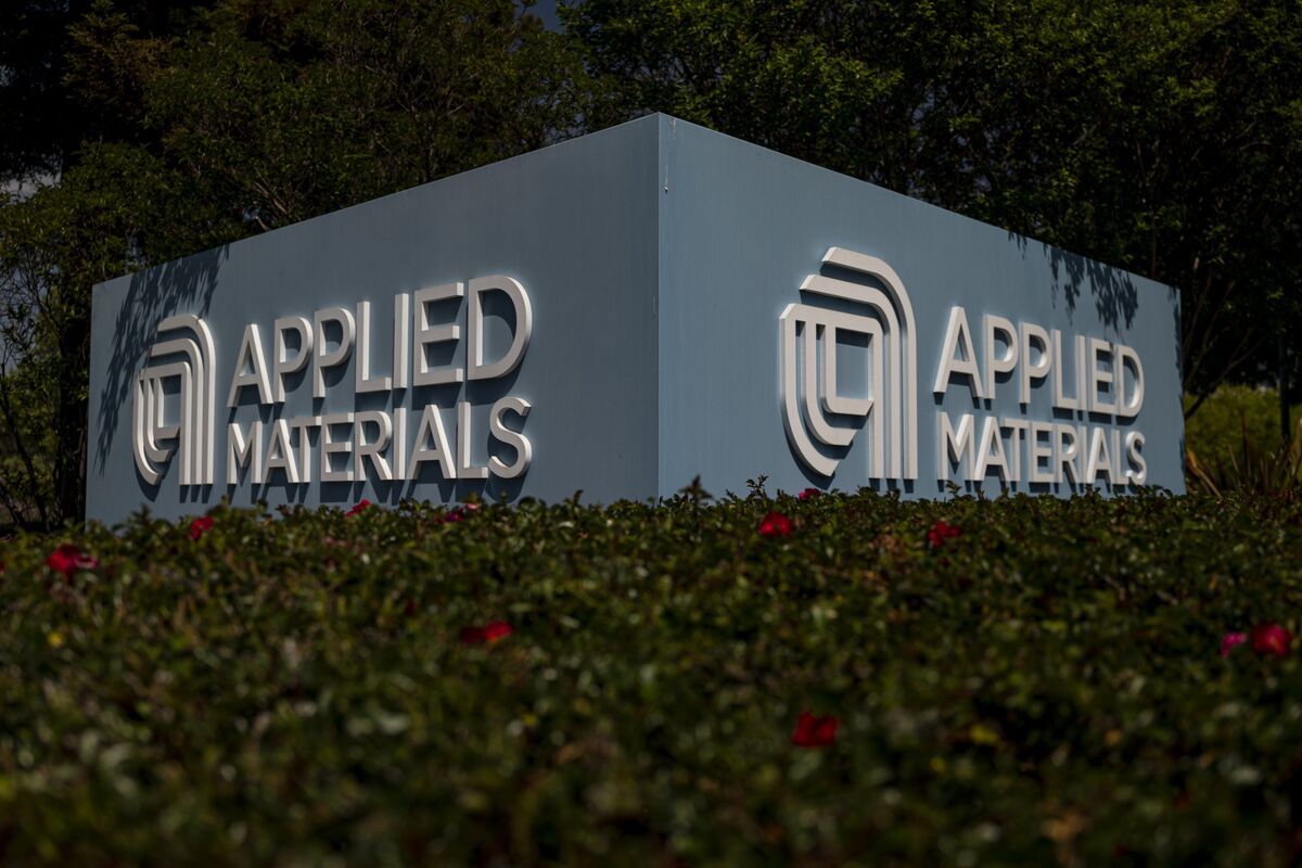 Applied Materials (AMAT) Gives Tepid Forecast as Trade War Takes Toll ...