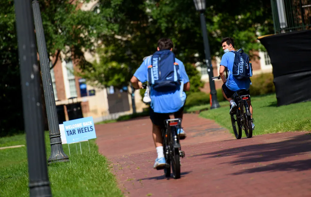 UNC-Chapel Hill Pivots to Remote Learning After Virus Cases Spike ...