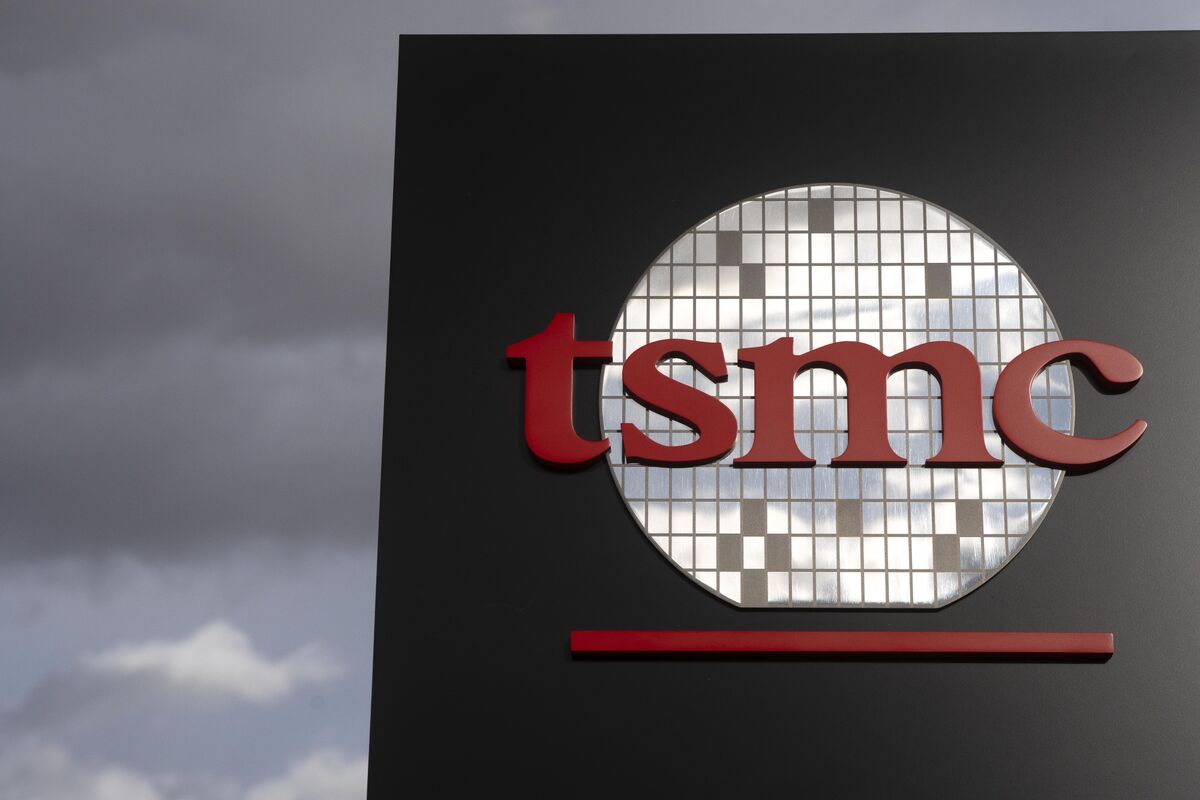 TSMC April Sales Surge After US Tariffs Spur Device Rush Orders - Bloomberg