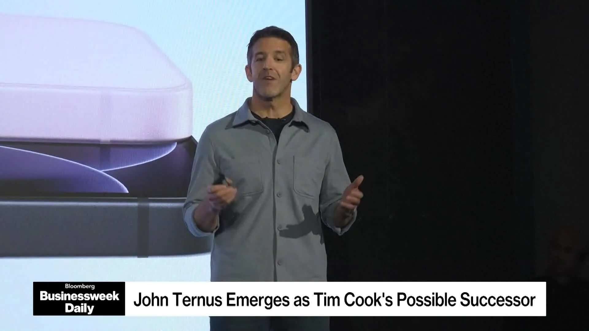 Watch John Ternus Emerges as Tim Cook's Possible Successor - Bloomberg