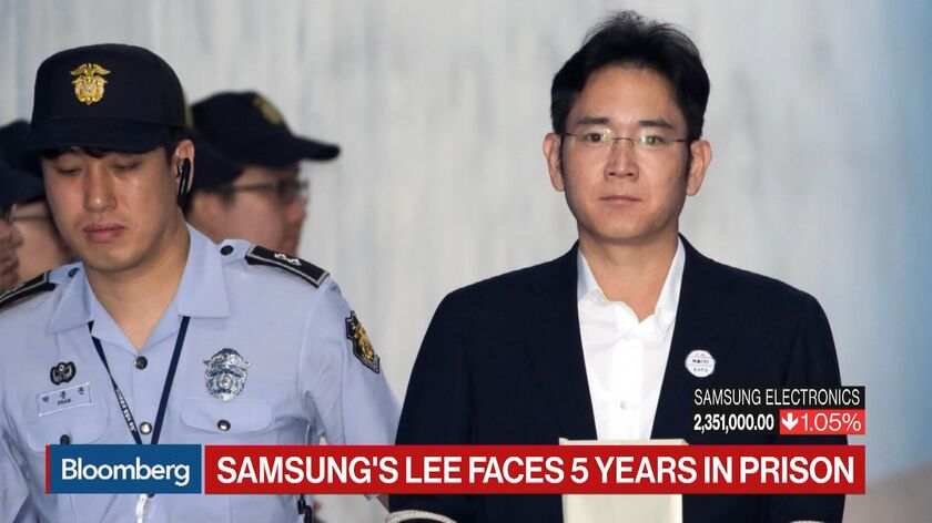 Samsung Heir Gets 5 Years for Scandal That Toppled a President - Bloomberg